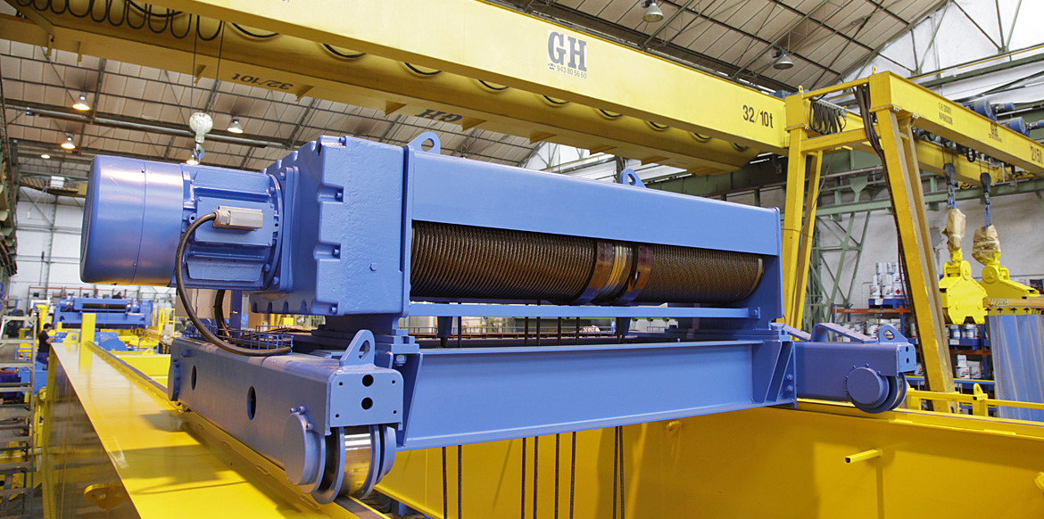 Double girder gantry crane with end carridge 40/16 t for Flowserve | GH ...