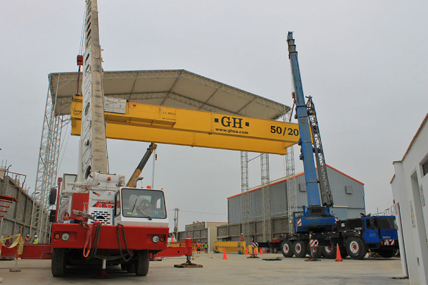 Hitachi | GH Cranes