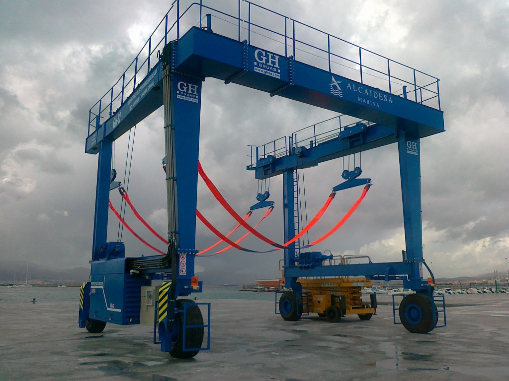 Pórtico automotor marino instalado en La Línea | GH Cranes