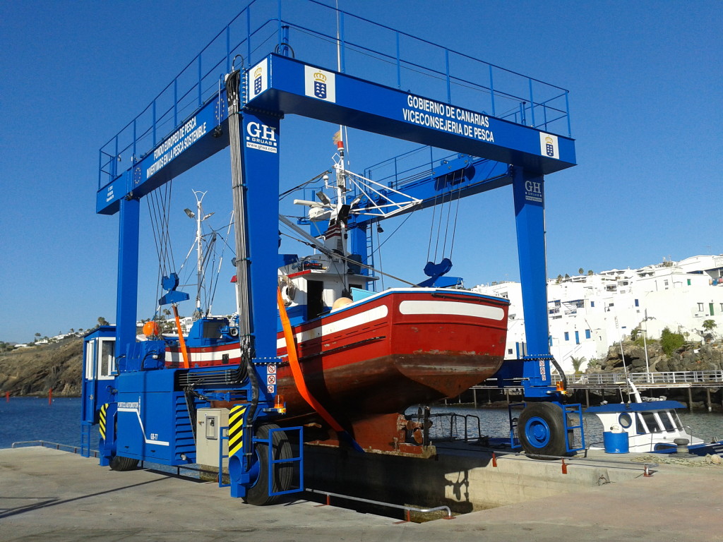 Pórtico automotor instalado en Puerto del Carmen | GH Cranes