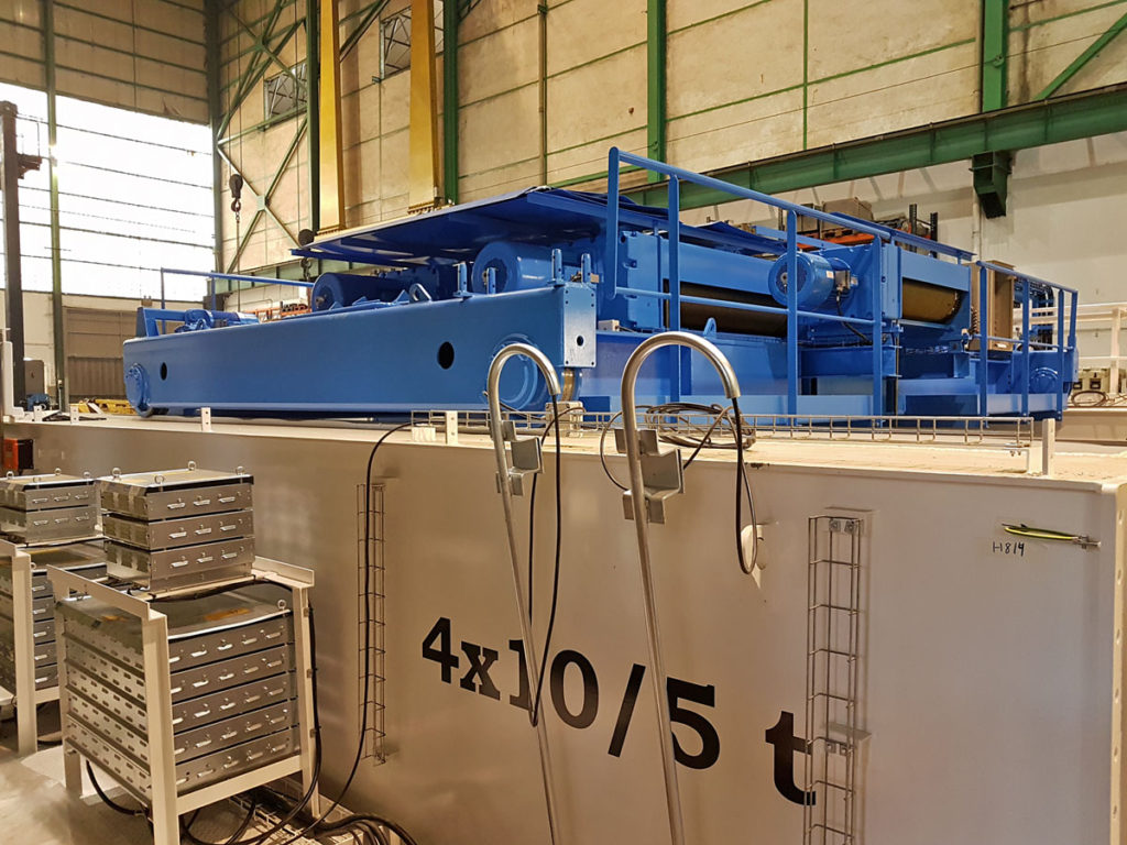 Fabricación para Perú de 2 grúas pórticos con 5 elevaciones en el mismo ...